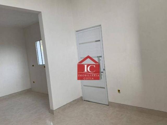 Casa com 2 dormitórios à venda, 60 m² por R$ 330.000,00 Aguassaí Cotia/SP