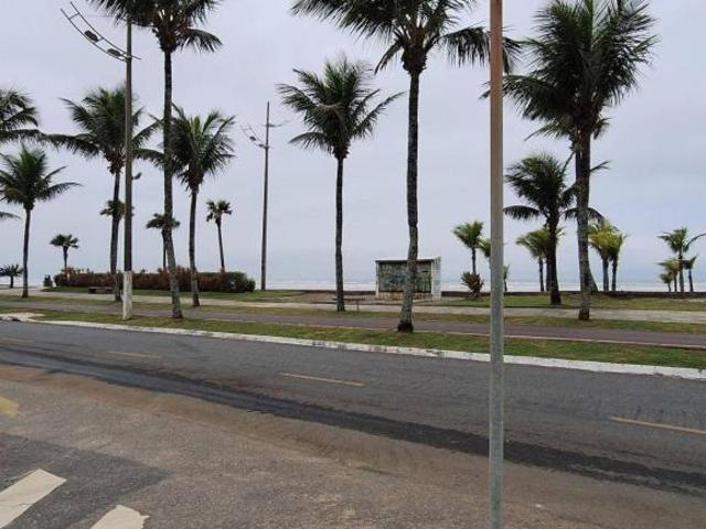 Casa com 2 dormitórios à venda, 60 m² por R$ 365.000,00 Real Praia Grande/SP