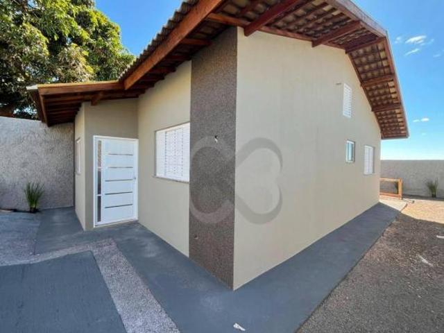 Casa com 2 dormitórios à venda, 63 m² por R$ 320.000 Conjunto Vivi Xavier Londrina/PR
