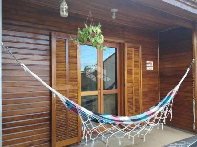 Casa com 2 dormitórios à venda, 64 m² por R$ 345.900 Rua Brasil Eldorado do Sul/RS