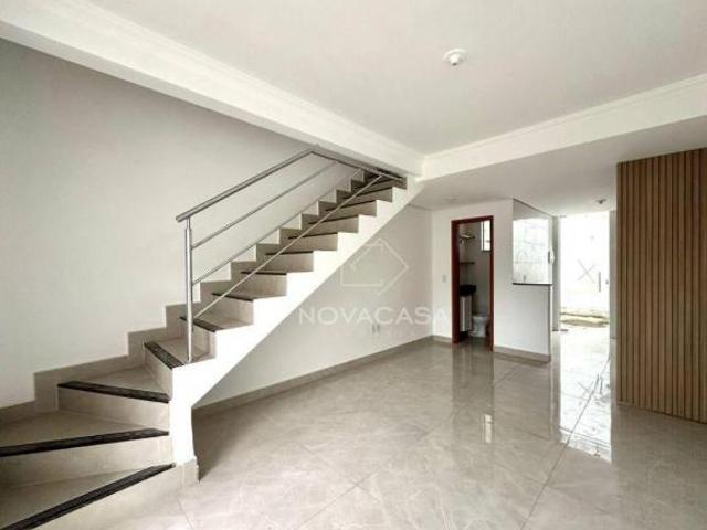 Casa com 2 dormitórios à venda, 65 m² por R$ 406.000,00 Piratininga Venda Nova Belo Horizonte/