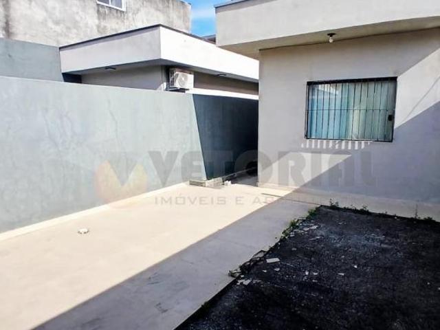Casa com 2 dormitórios à venda, 65 m² por R$ 380.000,00 Balneário dos Golfinhos Caraguatatuba/SP