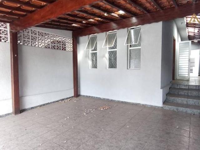 Casa com 2 dormitórios à venda, 66 m² por R$ 300.000 Vila Mollon IV Santa Bárbara D&apos Oeste/SP