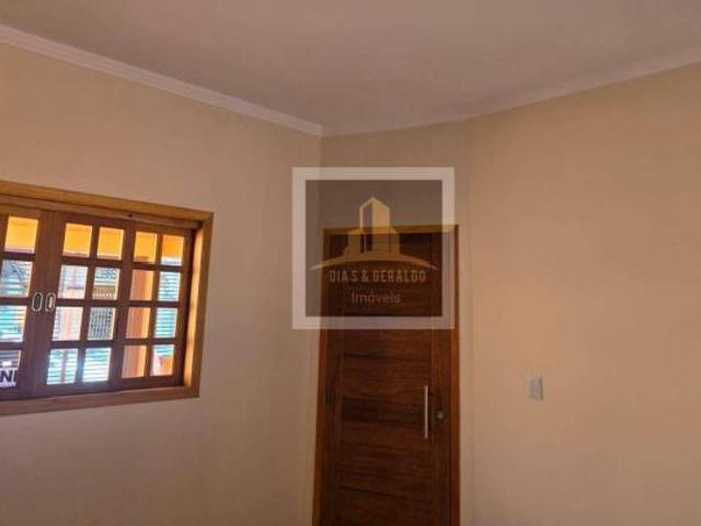Casa com 2 dormitórios à venda, 67 m² por R$ 477.000,00 Vila Rossi São José dos Campos/SP