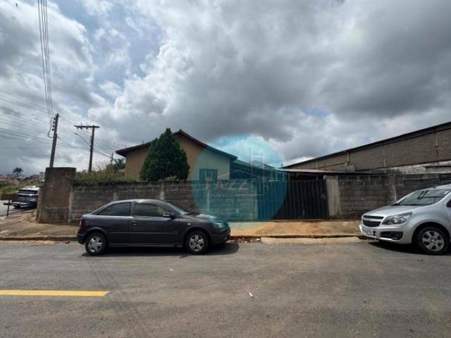 Casa com 2 dormitórios à venda, 68 m² por R$ 550.000,00 Jardim Itamaraty II Poços de Caldas/MG