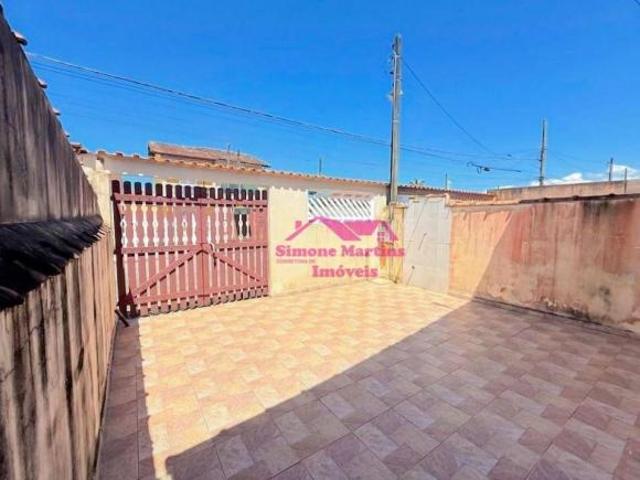 Casa com 2 dormitórios próximo à praia no bairro Balneário Samas