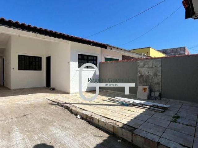 Casa com 2 dormitórios à venda, 69 m² por R$ 240.000,00 Vila Romar Peruíbe/SP