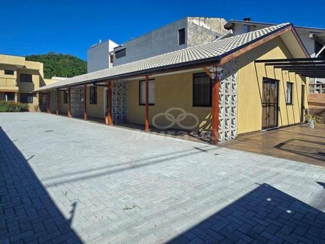 Casa com 2 dormitórios à venda, 70 m² por R$ 598.000,00 Centro Guaratuba/PR