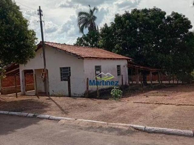 Casa com 2 dormitórios à venda, 70 m² por R$ 120.000 Centro Água Limpa/GO