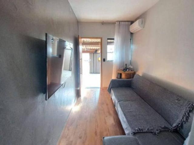 Casa com 2 dormitórios à venda, 70 m² por R$ 250.000,00 Paraíso Londrina/PR
