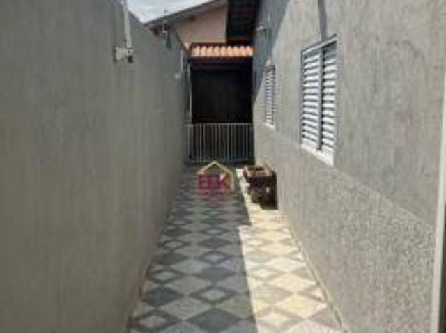 Casa com 2 dormitórios à venda, 70 m² por R$ 324.000,00 Residencial Estoril Taubaté/SP