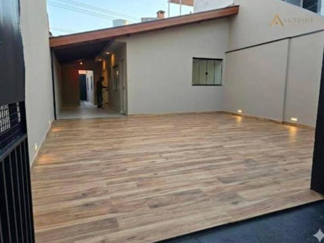 Casa com 2 dormitórios à venda, 70 m² por R$ 329.990,00 Conjunto Habitacional Trabalhadores Sant