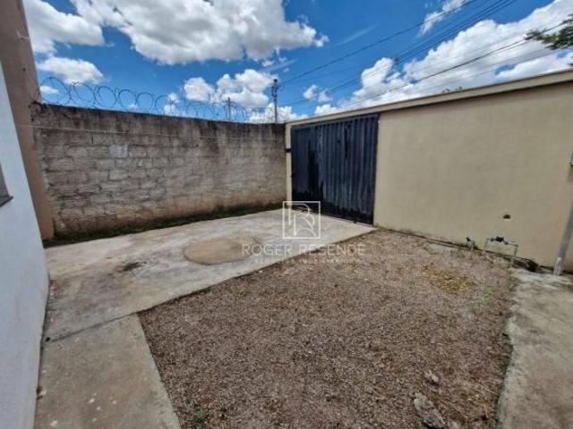 Casa com 2 dormitórios à venda, 71 m² por R$ 300.000,00 Planalto São Joaquim de Bicas/MG