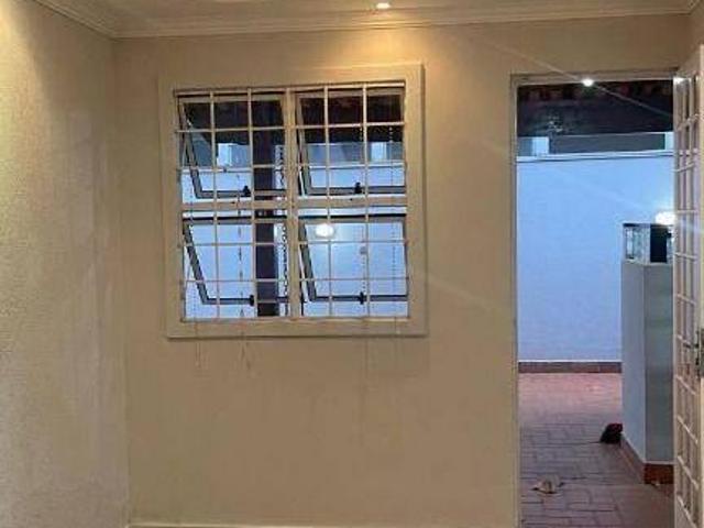 Casa com 2 dormitórios à venda, 72 m² por R$ 470.000,00 Parque Villa Flores Villa Flora Sumar