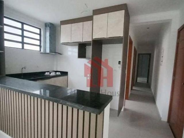 Casa com 2 dormitórios à venda, 75 m² por R$ 700.000,00 Marapé Santos/SP
