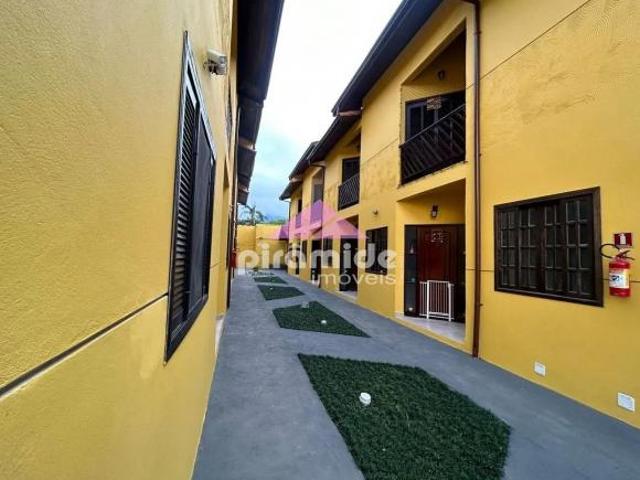 Casa com 2 dormitórios à venda, 75 m² por R$ 390.000,00 Maranduba Ubatuba/SP