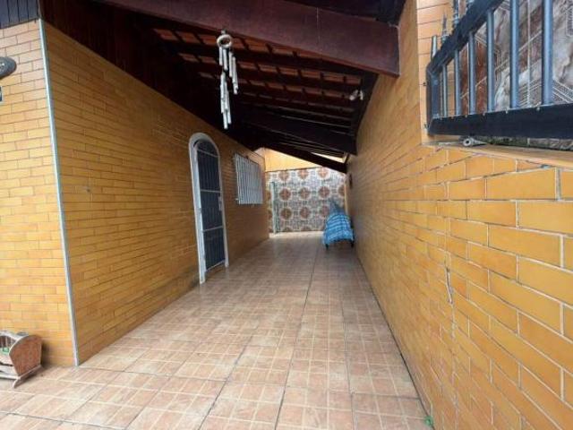 Casa residencial à venda no Solemar Praia Grande | 2 dorms | 2 vagas | Aceita financiamento e perm