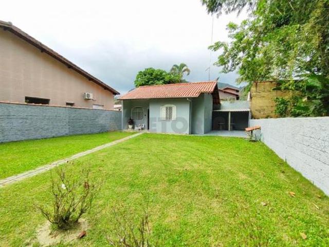 Casa com 2 dormitórios à venda, 79 m² por R$ 535.000,00 Massaguaçu Caraguatatuba/SP