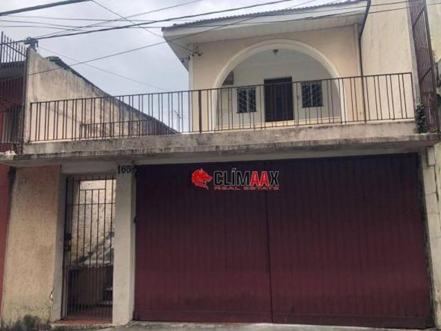 Casa em Vila Ipojuca com 216 m² de terreno, 2 dorm. e 3 vagas São Paulo/SP