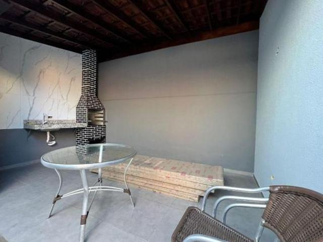 Casa com 2 dormitórios à venda, 80 m² por R$ 290.000,00 Jardim Padovani Londrina/PR