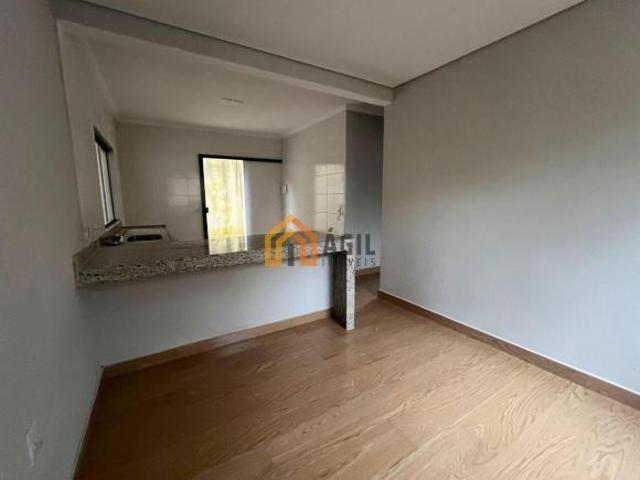 Casa com 2 dormitórios à venda, 80 m² por R$ 350.000,00 Resplendor Igarapé/MG