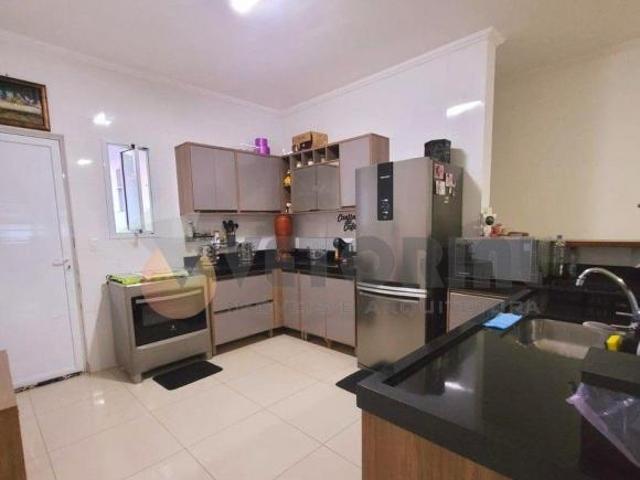 Casa com 2 dormitórios à venda, 82 m² por R$ 480.000,00 Enseada São Sebastião/SP