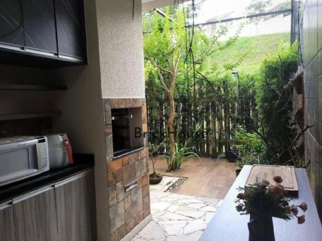 Casa com 2 dormitórios à venda, 82 m² por R$ 660.000,00 Taboão São Roque/SP
