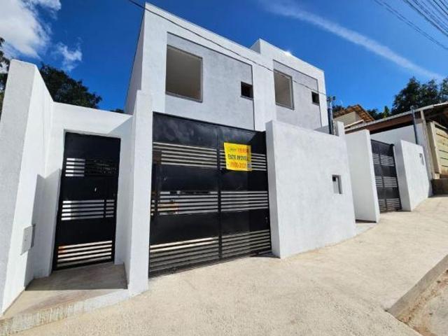 Casa com 2 dormitórios à venda, 84 m² por R$ 340.000,00 Vila das Flores Caeté/MG