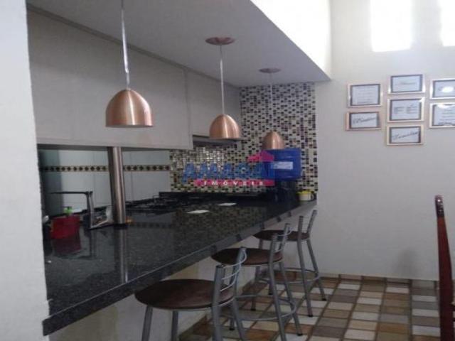 Casa com 2 dormitórios à venda, 85 m² Jardim Marcondes Jacareí/SP