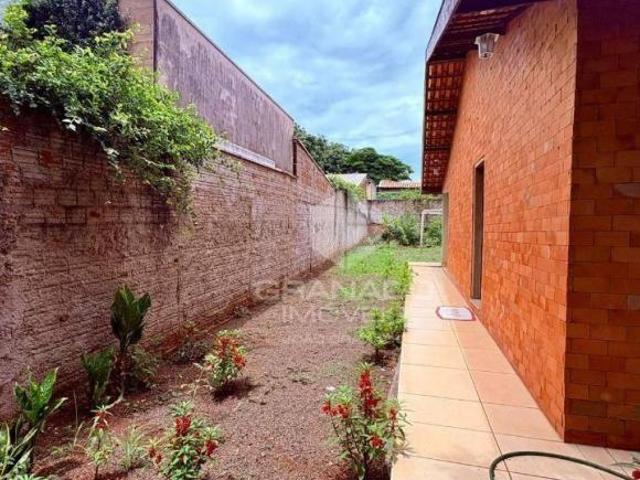 Casa com 2 dormitórios à venda, 89 m² por R$ 360.000,00 Conjunto Habitacional Itatiaia Maringá/P