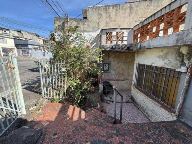 Casa com 2 dormitórios à venda, 89 m² por R$ 370.000,00 Vila Nhocune São Paulo/SP