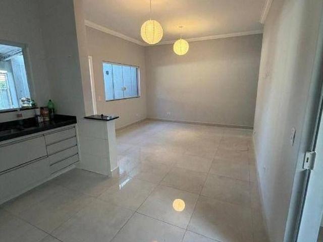 Casa com 2 dormitórios à venda, 90 m² por R$ 650.000 Villa Branca Jacareí/SP