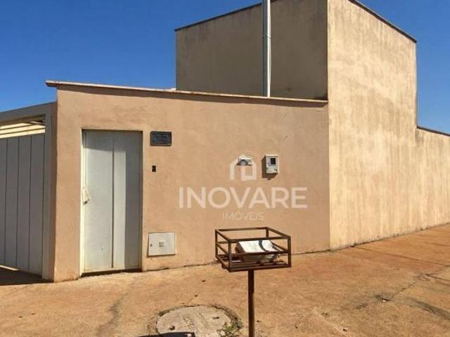 Casa com 2 dormitórios à venda, 90 m² por R$ 230.000,00 Paranaíba Itumbiara/GO