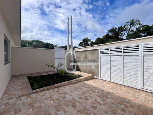 Casa com 2 dormitórios à venda, 94 m² por R$ 330.000,00 Estância São José Peruíbe/SP