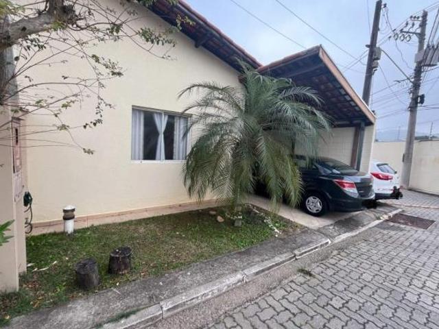 Casa com 2 dormitórios à venda, 95 m² por R$ 383.000 Jardim Coleginho Jacareí/SP