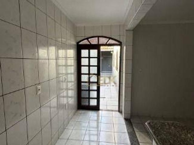 Casa com 2 dormitórios à venda, 95 m² por R$ 390.000,00 Jardim Itapoã São José dos Campos/SP