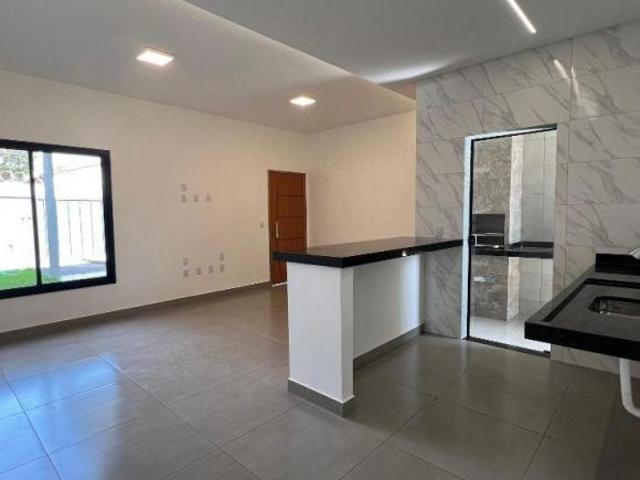 Casa com 2 dormitórios à venda, 96 m² por R$ 350.000,00 Vila Oliveira Aparecida de Goiânia/GO