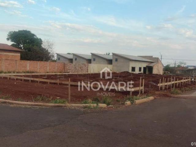 Casa com 2 dormitórios à venda, 99 m² por R$ 240.000,00 Setor Social Itumbiara/GO
