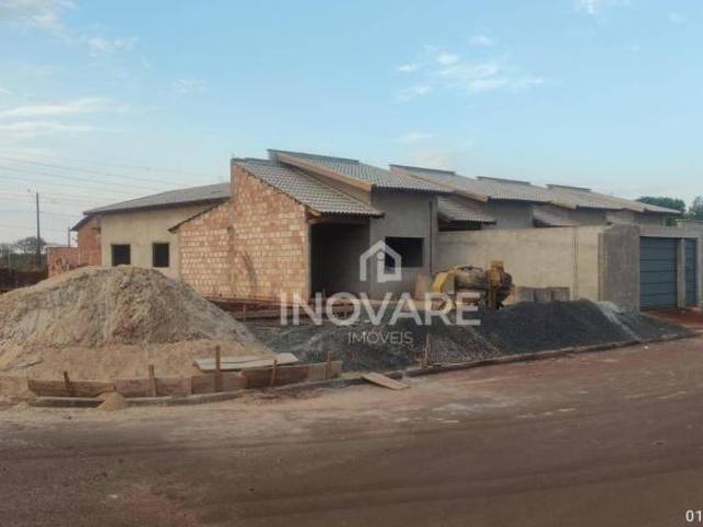 Casa com 2 dormitórios à venda, 99 m² por R$ 240.000,00 Ulysses Guimarães Itumbiara/GO