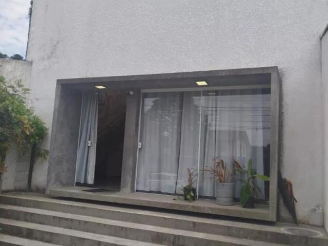 Casa com 2 dormitórios à venda com 280,00m² no Bairro Alto