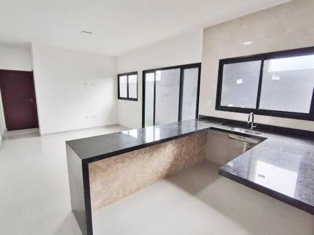 Casa com 2 dormitórios à venda no Golfinho Caraguatatuba/SP