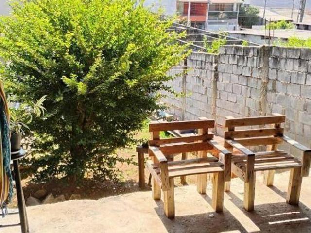 Casa com 2 Dormitórios à Venda no Jardim Imperial