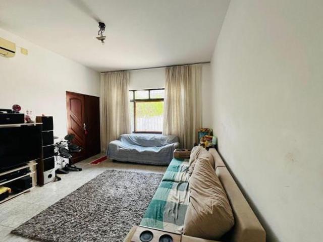 Casa com 2 dormitórios à venda no Macuco!