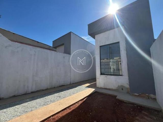 Casa com 2 dormitórios à venda no Marques Industrial