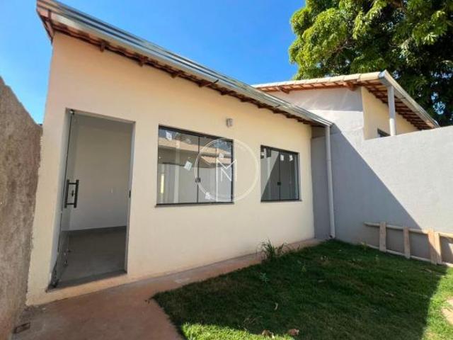 Casa com 2 dormitórios à venda no Planalto