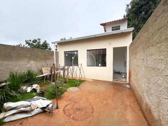 Casa com 2 dormitórios à venda no Planalto