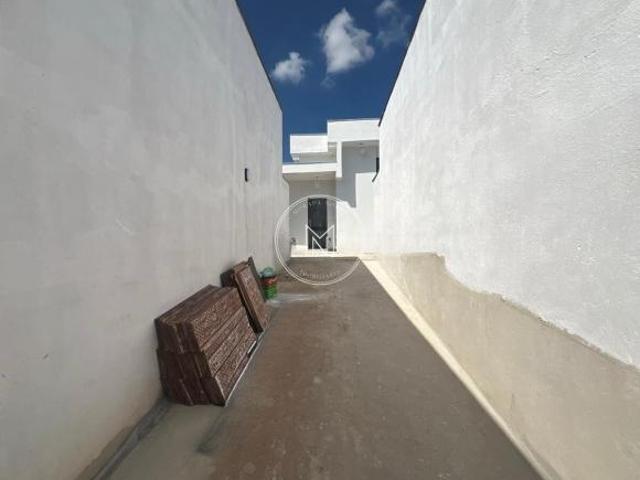Casa com 2 dormitórios à venda no Residencial Casa Grande