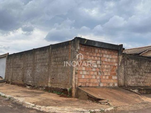 Casa com 2 dormitórios à venda por R$ 170.000,00 Setor Dona Marolina Itumbiara/GO