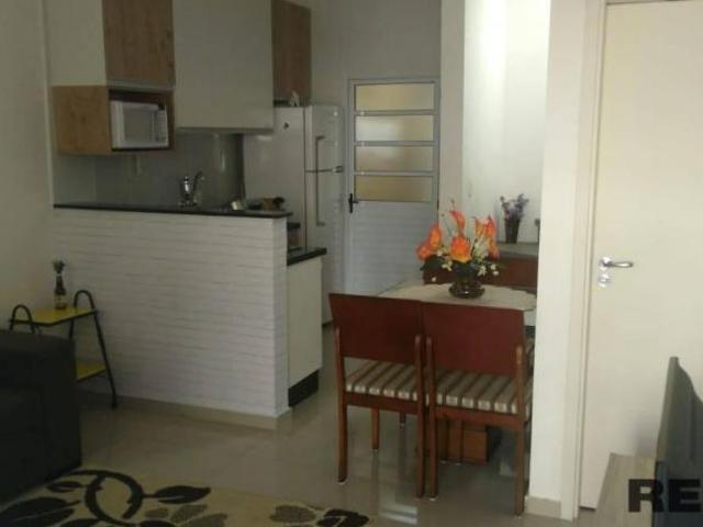 Casa com 2 dormitórios à venda por R$ 240.000,00 Caguaçu Sorocaba/SP