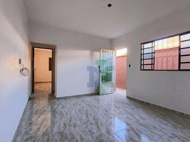 Casa com 2 dormitórios à venda por R$ 255.000,00 Jardim Pedra Mar Jacareí/SP